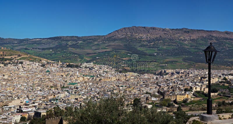 Vue panoramique de Fes photo stock. Image du oriental - 21496674