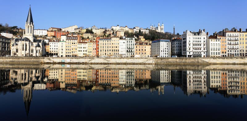 Vue Panoramique De Lyon, De Fleuve De Saone Et De Fourviere Image stock ...