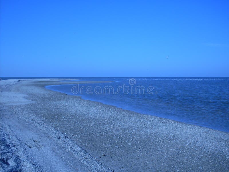 Mer d'Azov image stock. Image du sable, plage, roche - 187102523