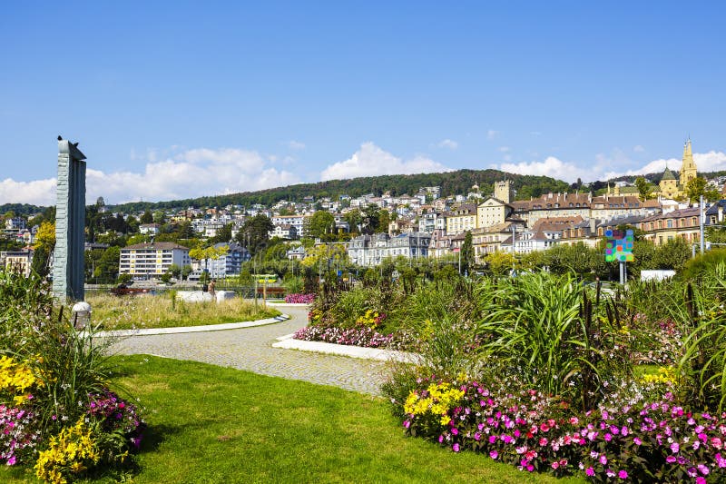 Ville de Neuchâtel, Suisse photo éditorial. Image du switzerland - 76797331