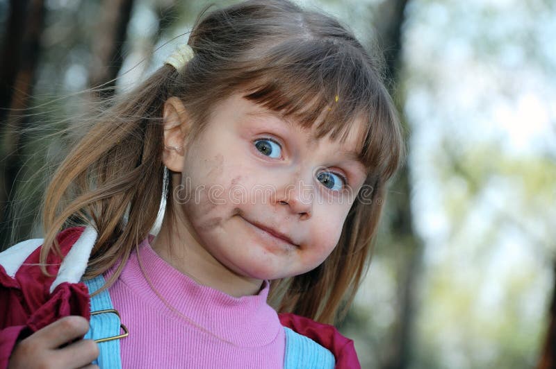 Vuil gezicht stock foto. Image of kind, vlek, vrij, gelukkig - 9126242