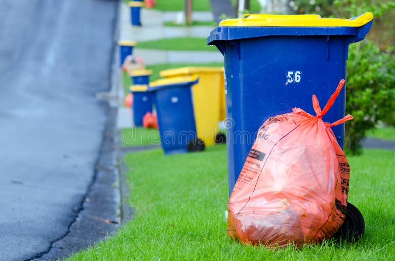 Vuilnis en recycling stock afbeelding. Image of verontreiniging - 31620019