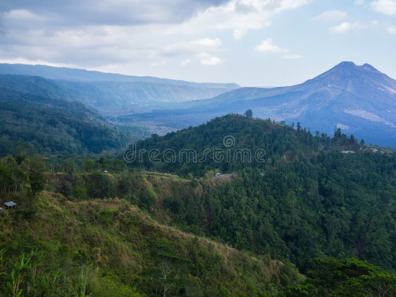 Vulcano Di Bali, Montagna Di Agung Da Kintamani in Bali Immagine Stock ...