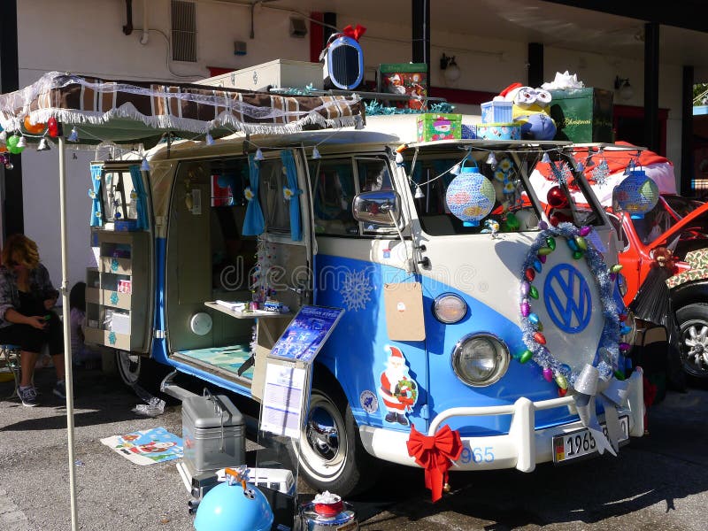 VW bus editorial photography. Image of cloudy, gifts - 69124667