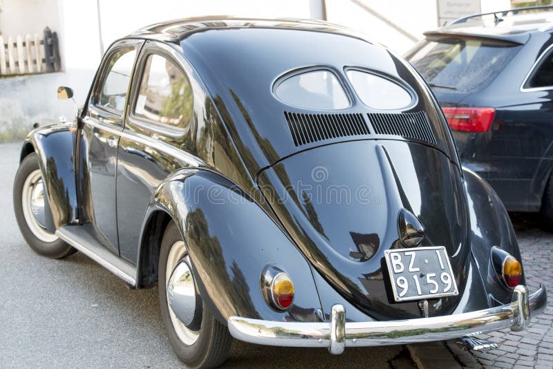 VW-Oldtimer redaktionelles bild. Bild von auto, fenster - 68389705