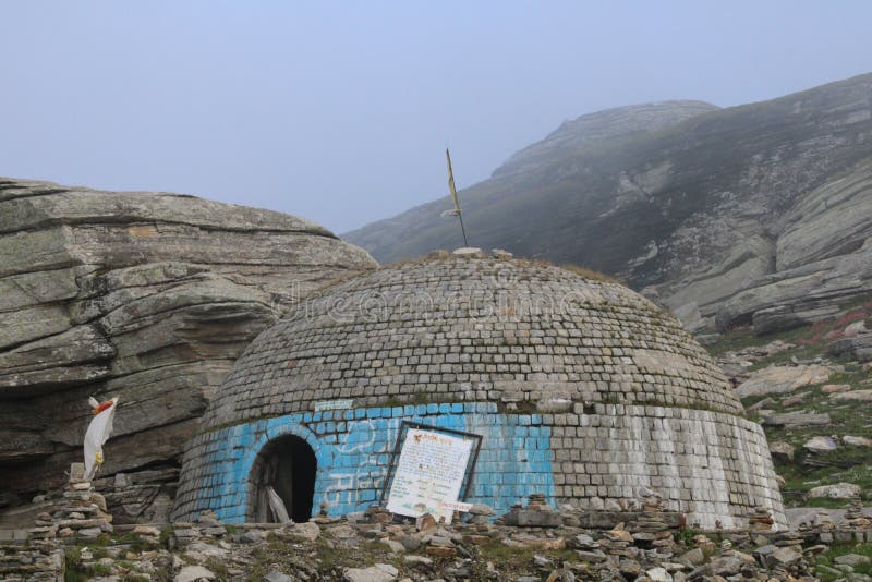 Vyas kund rohtang top stock photo. Image of kund, cloudy - 210120234