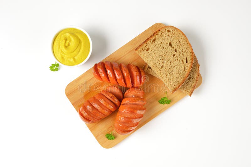 Würste, Senf und Brot stockfoto. Bild von blatt, mittagessen - 59728030