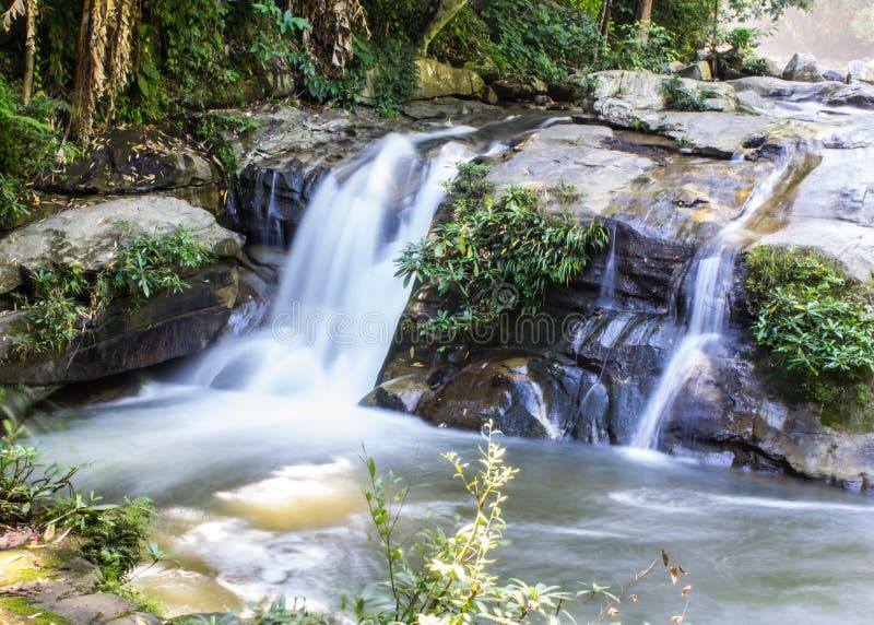Wachirathan Waterfall, Doi Inthanon National Park in Chiang Mai ...