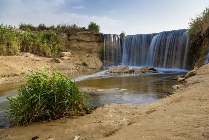 Wadi El-Rayan Waterfalls photo stock. Image du roche - 54912500