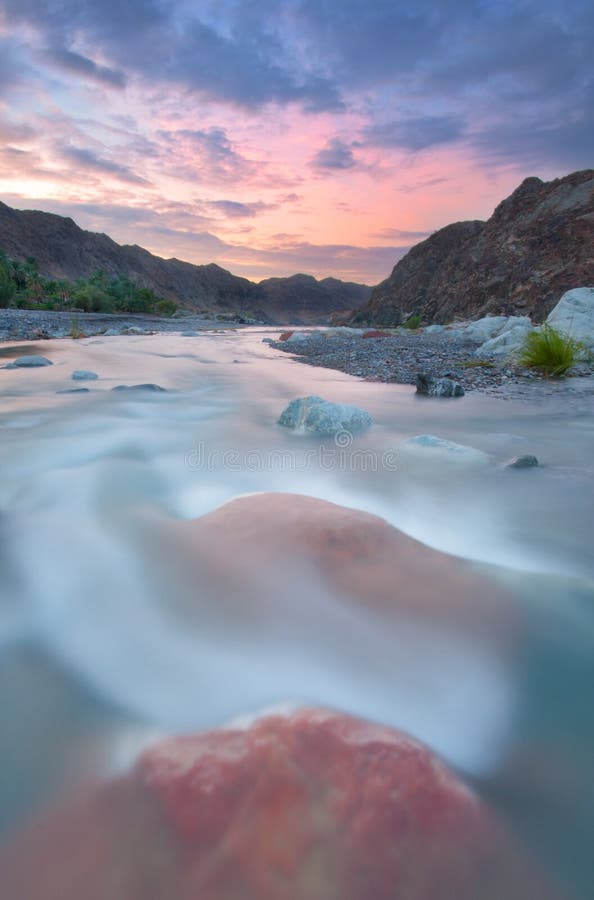Wadi fanja oman imagen de archivo. Imagen de oriente - 185914031