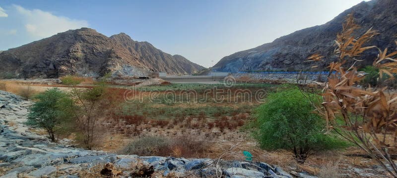 Wadi shawka dam mountain stock photo. Image of hill - 251111262