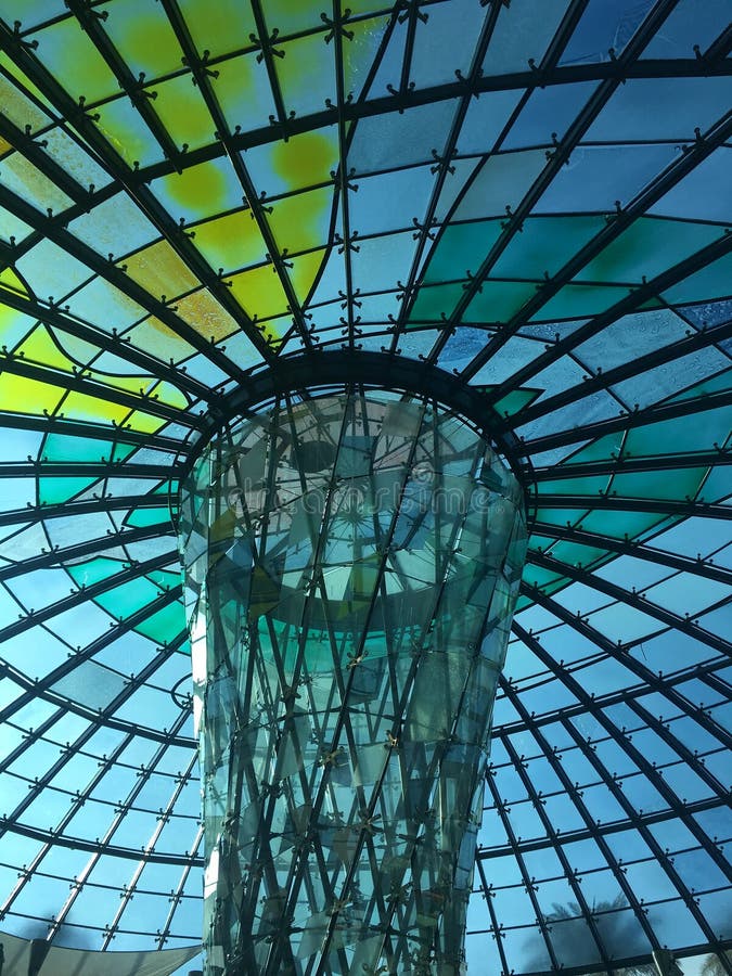 Wafi Mall in Dubai editorial photo. Image of customer - 84714436