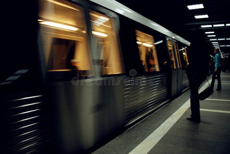 Wait Picture. Image: 1036034