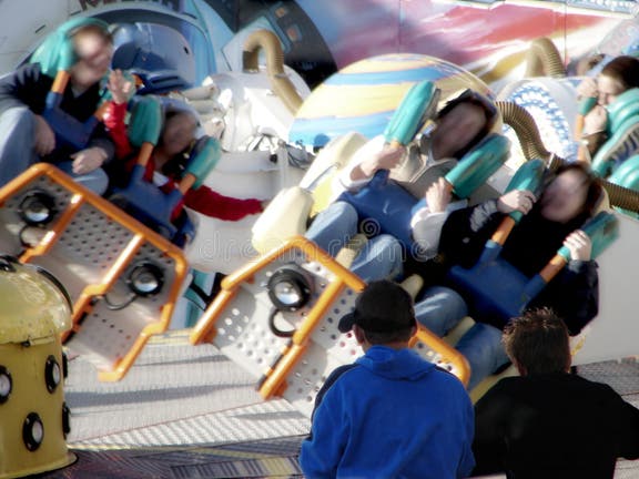 Circle Waiting Stock Illustrations – 6,121 Circle Waiting Stock ...