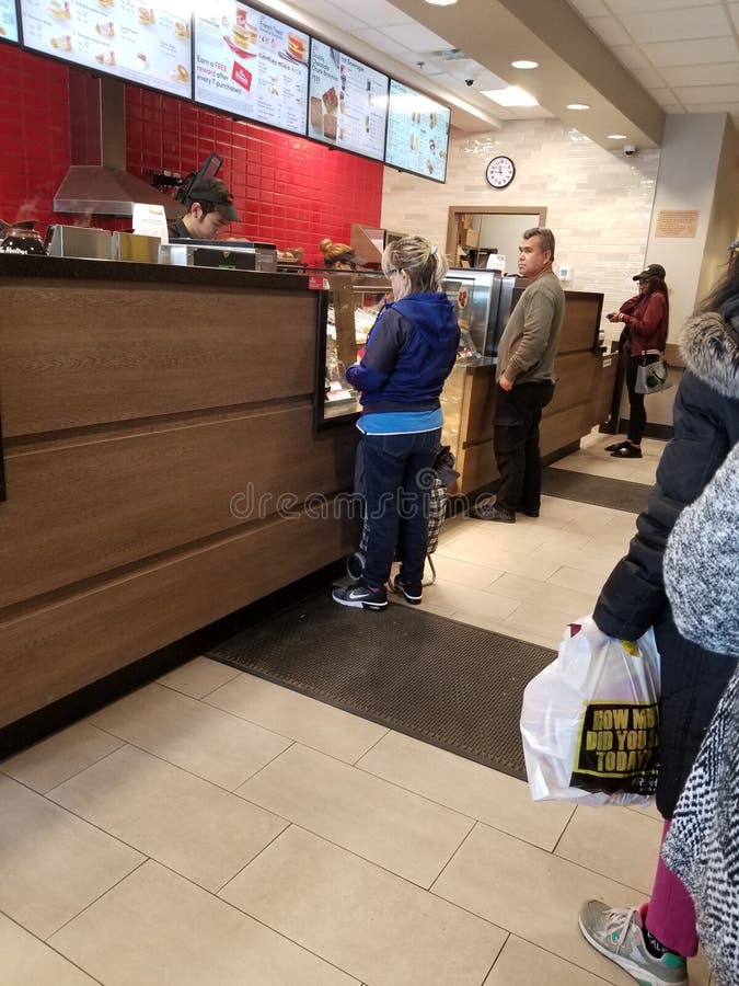 Snacks Line the Aisle of a Grocery Store Editorial Photo - Image of ...