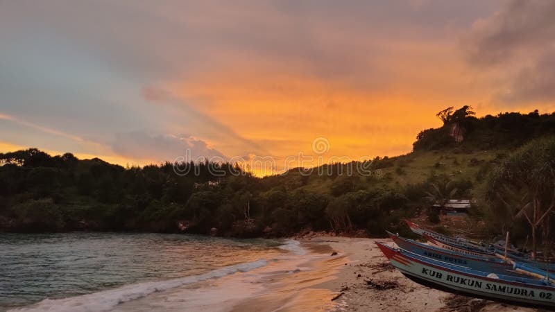 Waiting for the Sunset on Peh Pulo Beach Blitar Editorial Stock Photo ...