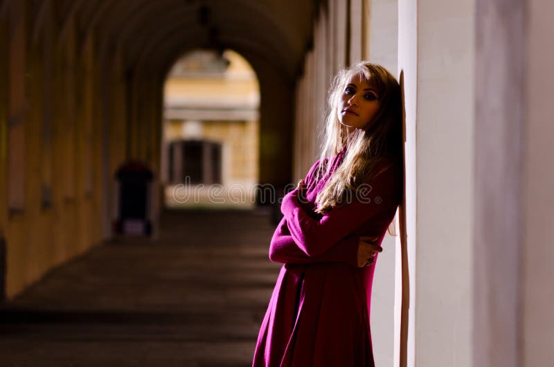 Waiting woman stock photo. Image of fashionable, outdoor - 21415634