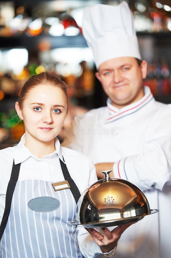 Kokchef-kok bij restaurant stock foto. Image of hotel - 51544468