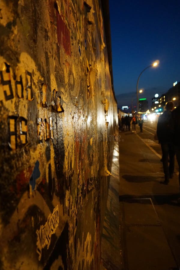A walk on the Berlin wall stock photo. Image of spray - 154319930