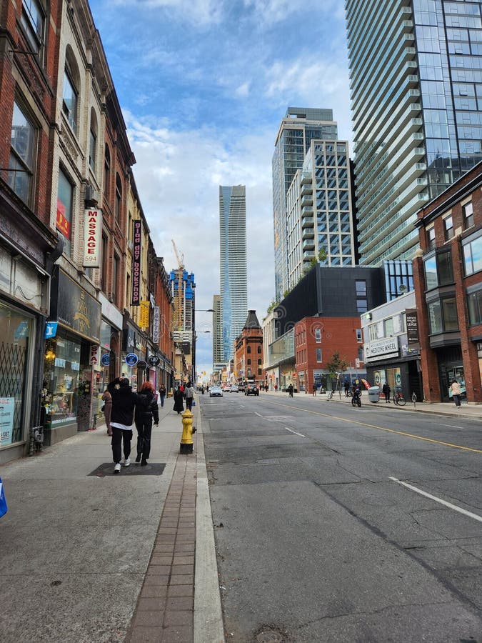 Walking Around Downtown Toronto Editorial Photography - Image of city ...