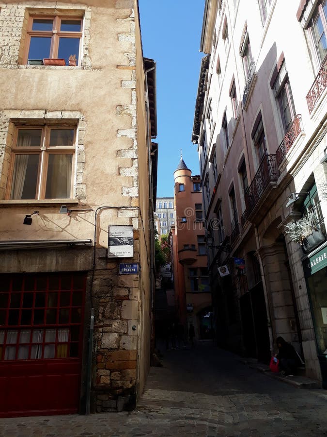Walking on the Lyon Streets Editorial Photo - Image of wall, stairs ...