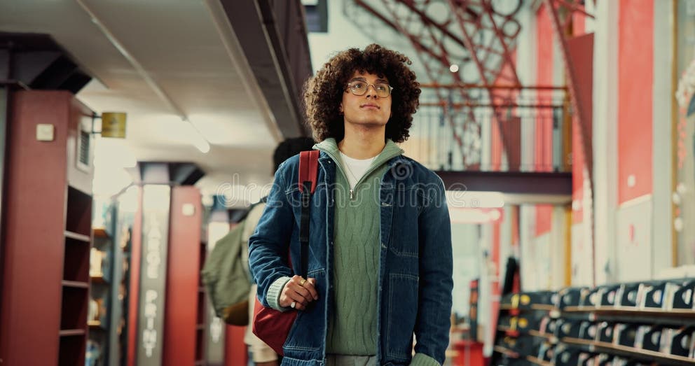 Walking, Student and Thinking with Man in Library for Reflection ...