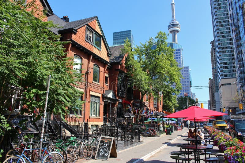 Walking in Toronto, Canada editorial image. Image of north - 54362760