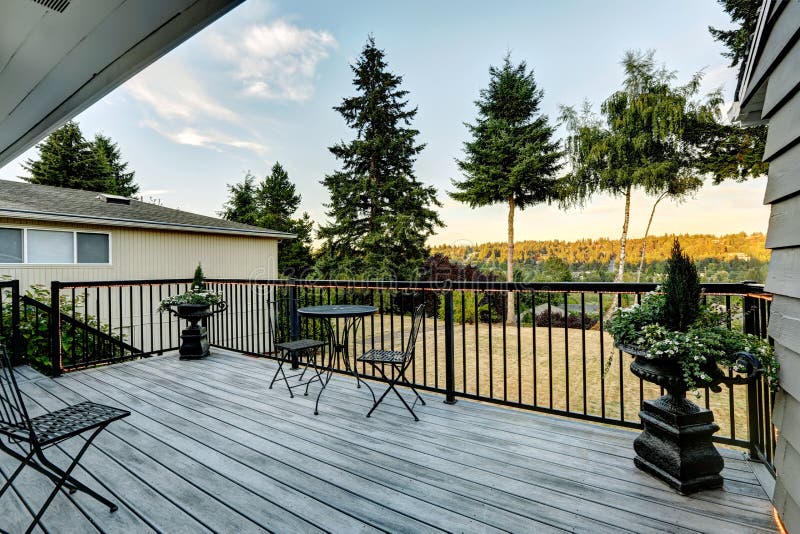 Walkout Deck Overlooking Backyard Area Stock Photo - Image of style ...