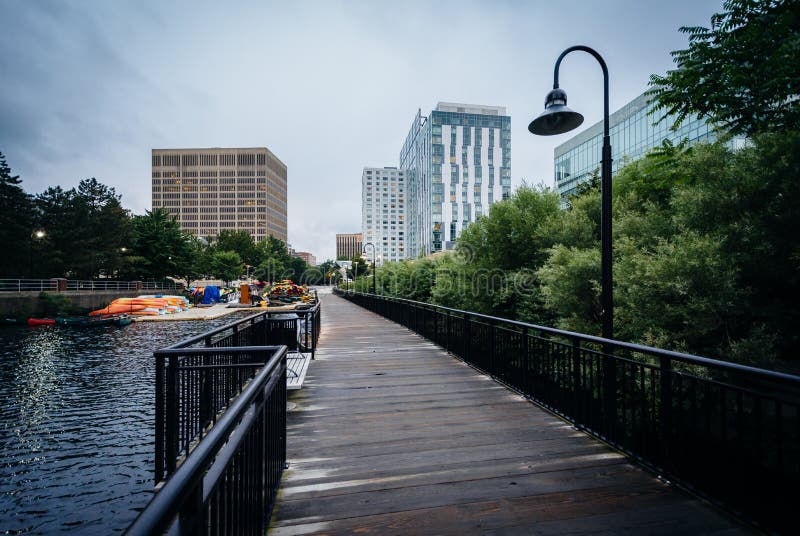 Walkway Along the Broad Canal in Cambridge, Massachusetts. Stock Photo ...