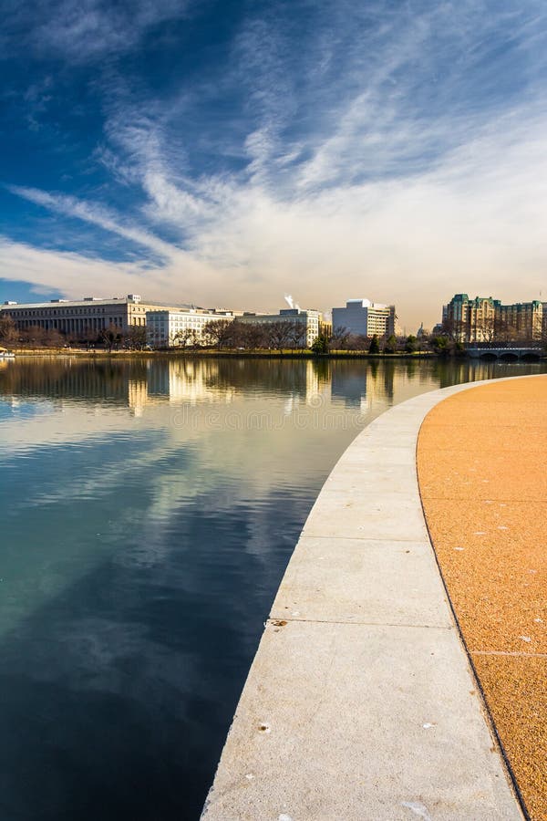 Walkway Along the Tidal Basin, in East Potomac Park, Washington, DC ...