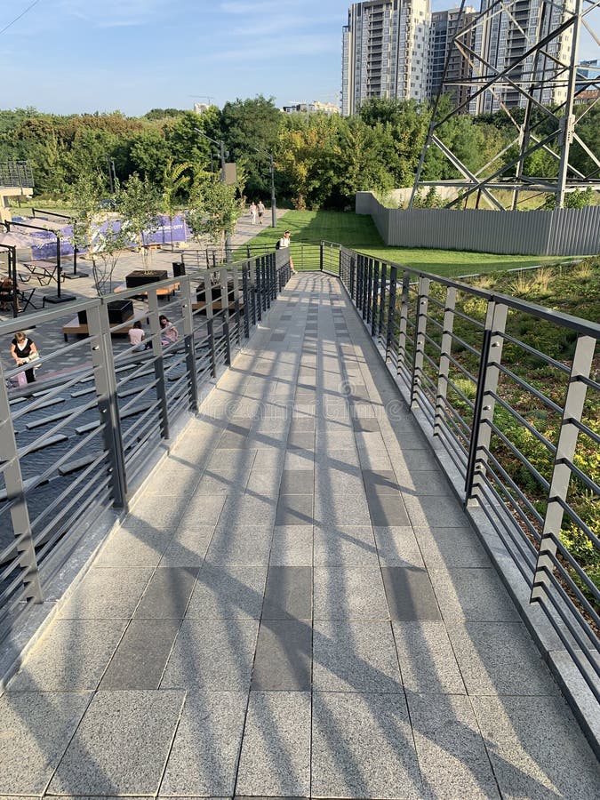 Walkway Bridge in the Park. Editorial Stock Image - Image of river ...