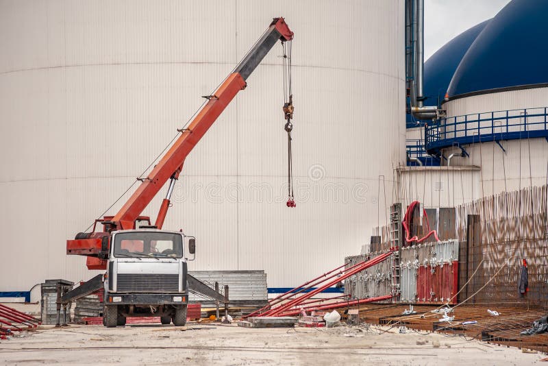 Wall formwork and crane stock photo. Image of prop, shaft - 259015796