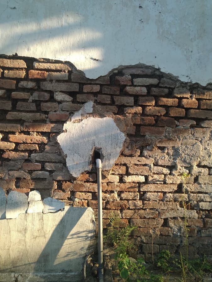 Old House Wall stock photo. Image of monument, bricks - 253114612