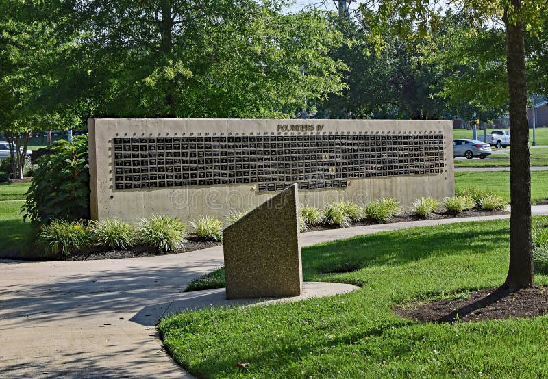 Wall, Memorial, Architecture, Grass Picture. Image: 124939266