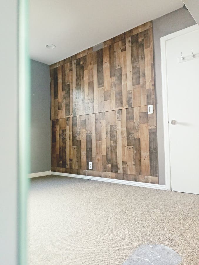 916 Empty Room Wall Panels Stock Photos - Free & Royalty-Free Stock ...