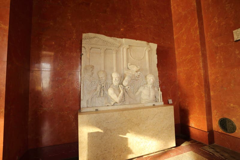 Wall Statue at Louvre Museum in Paris Editorial Image - Image of apollo ...