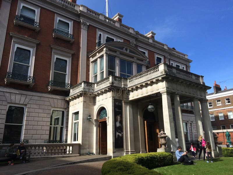 Wallace Collection editorial image. Image of entrance - 70876610