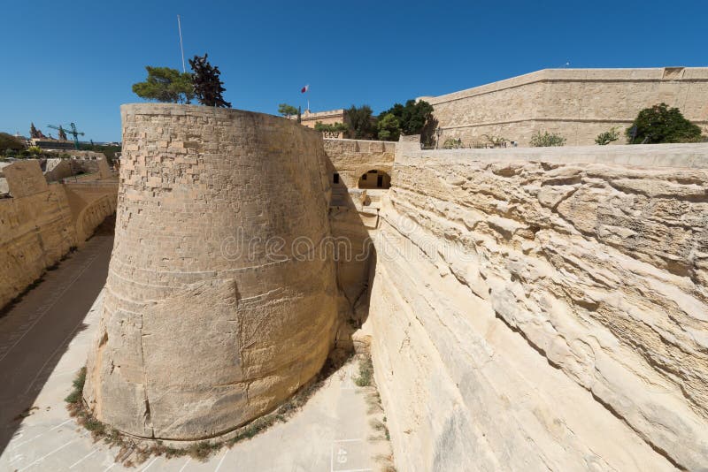 Walls of Valletta stock image. Image of defensive, malta - 103608297