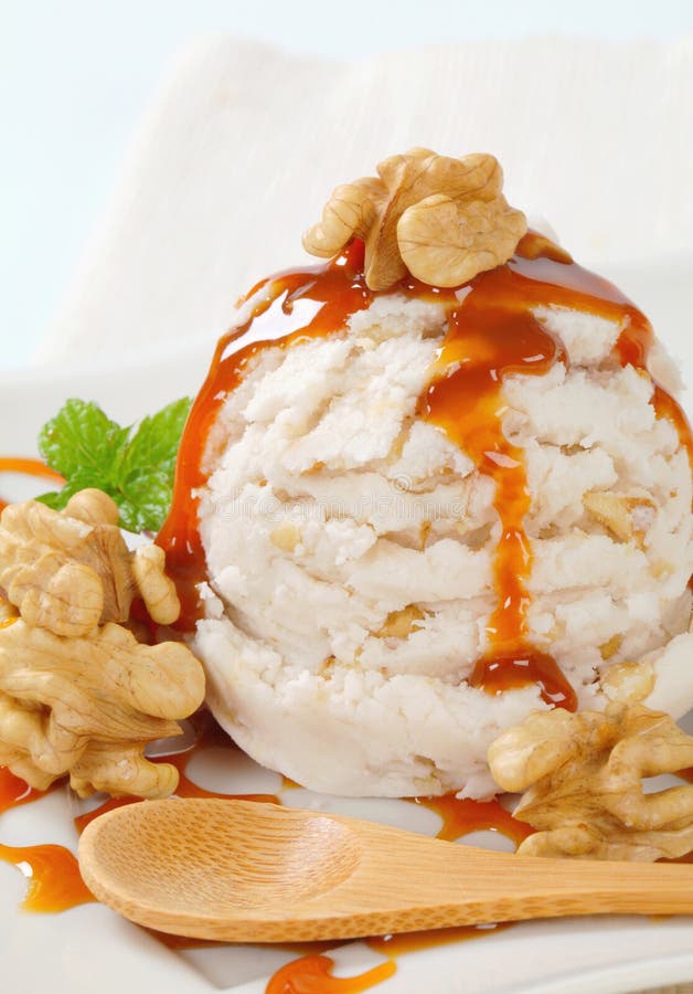 Walnut Ice Cream with Caramel Sauce Stock Image - Image of mint, scoop ...