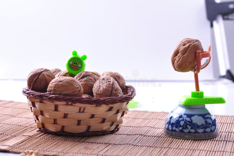 Walnuts with shell stock image. Image of nutrient, cooking - 62720175