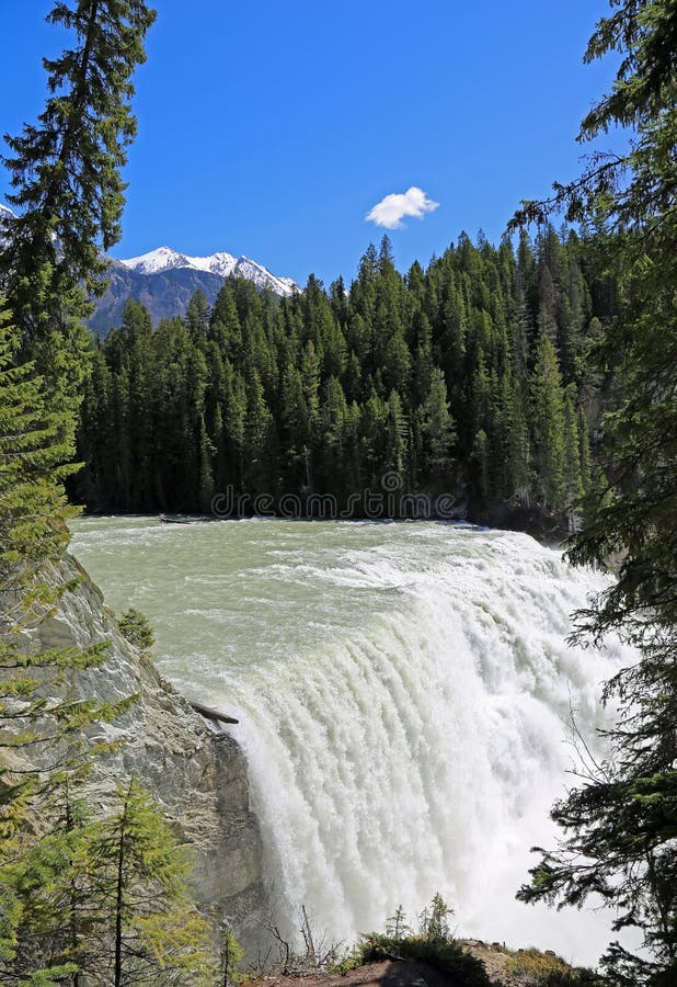 Wapta Falls vertical stock image. Image of scenic, idyllic - 141523243