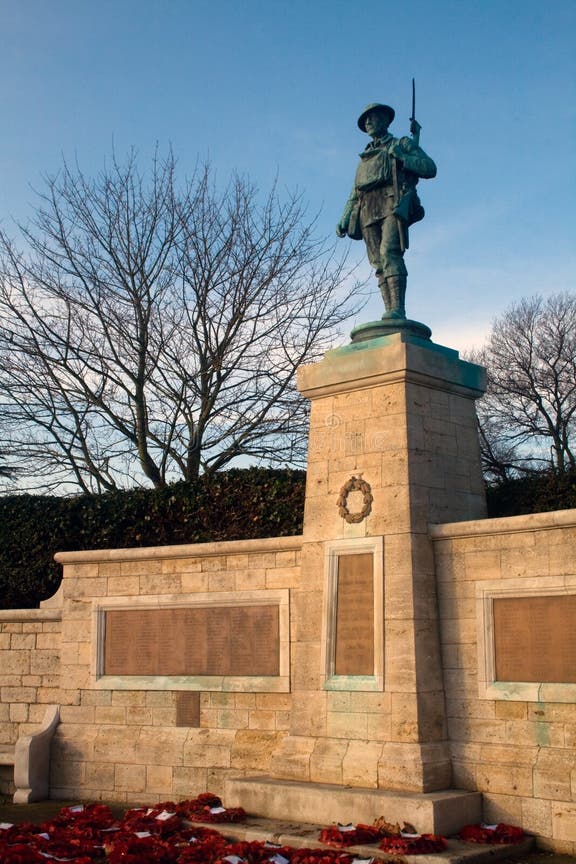 War memorial statue editorial photography. Image of rest - 11186102