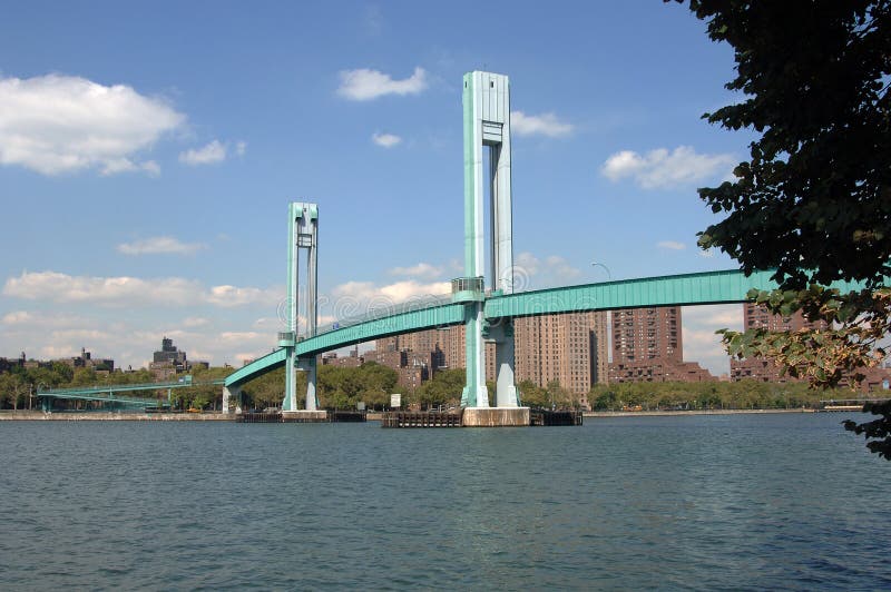 Ward s Island Bridge stock image. Image of 103rd, manhattan - 15766133