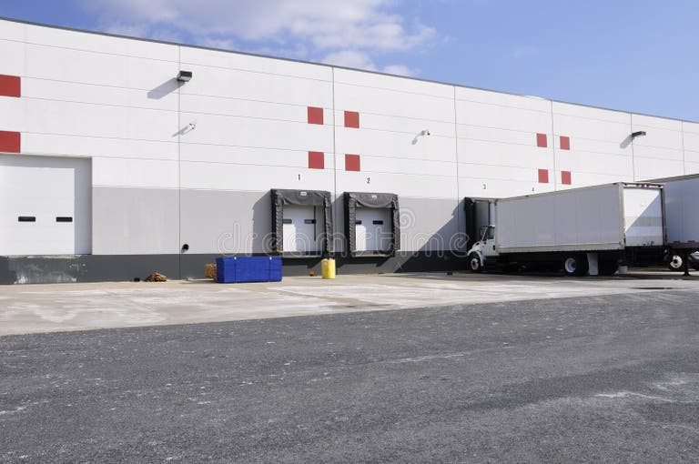 241 Warehouse Exterior Loading Docks Stock Photos - Free & Royalty-Free ...