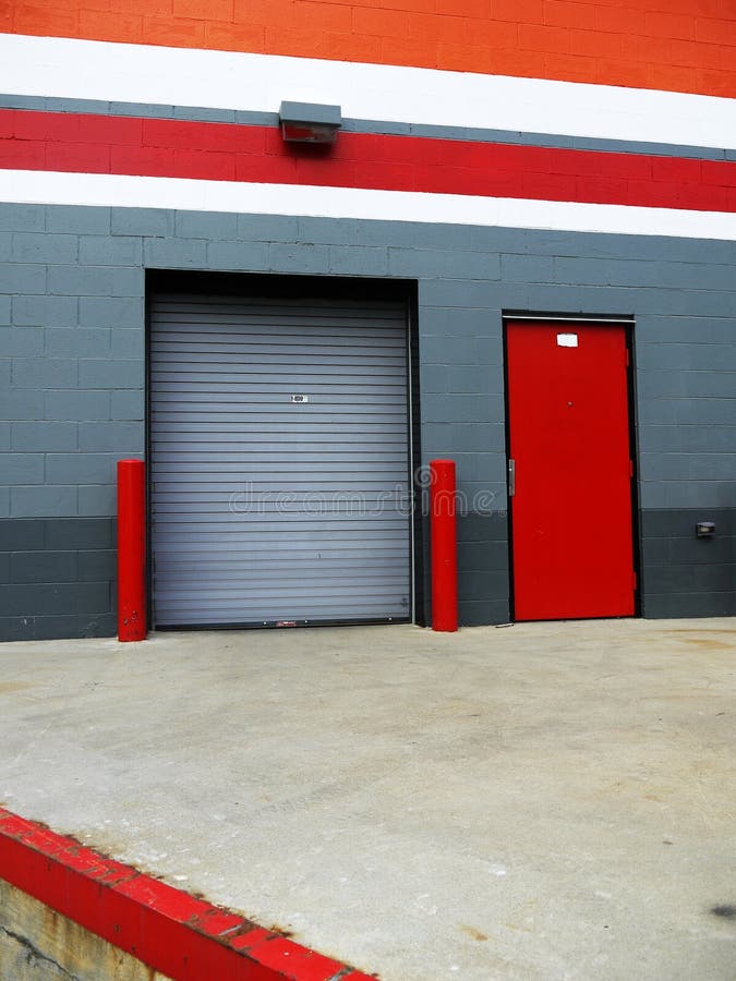 Warehouse: Loading Bay Platform Stock Image - Image of painted, store ...