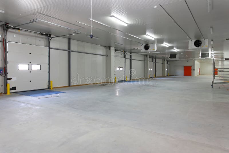 Warehouse loading interior stock image. Image of garage - 33492629