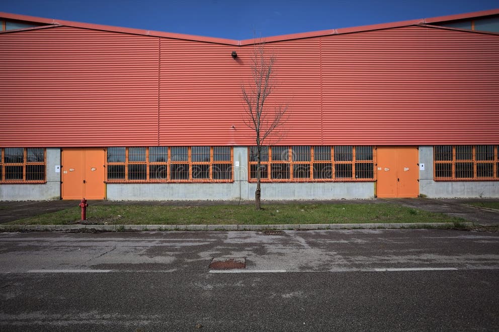 Warehouse and a Parking Lot Stock Image - Image of pavement, facility ...