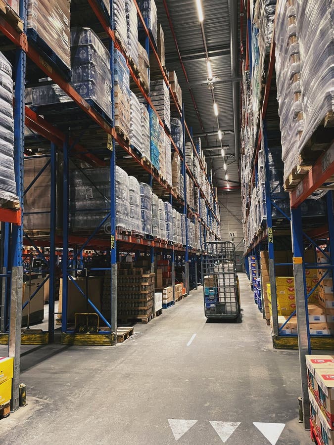 Warehouse storage editorial image. Image of rise, system - 279195360