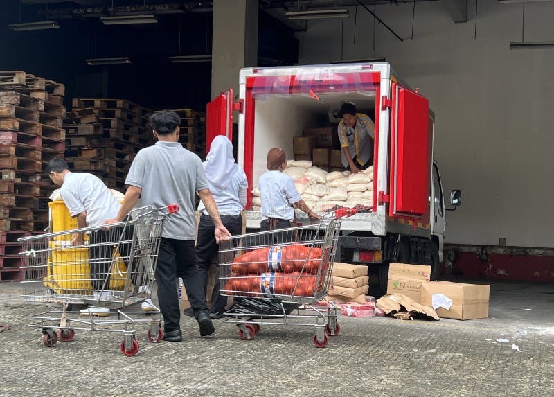 Warehouse workers editorial stock photo. Image of goods - 365454003