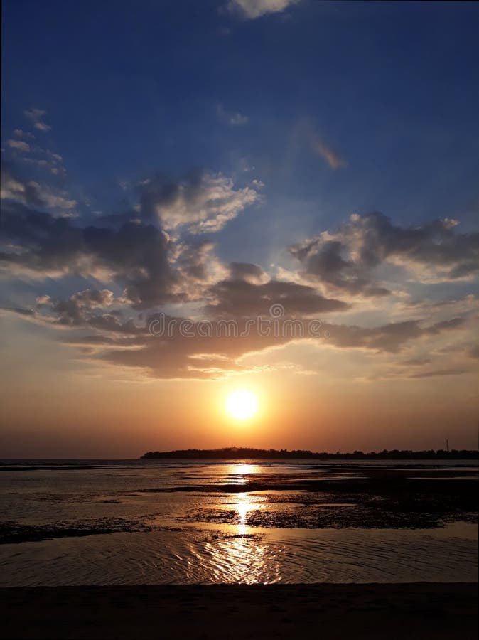 Warm Dramatic Sunset Beach during Low Tide Stock Image - Image of ...